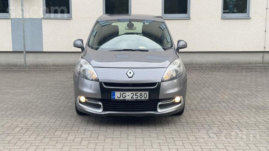 Pelēks Renault Megane 2013 Jelgava, ar dzinēja tilpumu 1.50 L un nobraukumu 338 tūkst. km par 3000 €, foto 1 vietnē AUTOMOTO.COM.LV