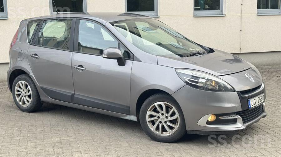 Pelēks Renault Megane 2013 Jelgava, ar dzinēja tilpumu 1.50 L un nobraukumu 338 tūkst. km par 3000 €, foto 3 vietnē AUTOMOTO.COM.LV