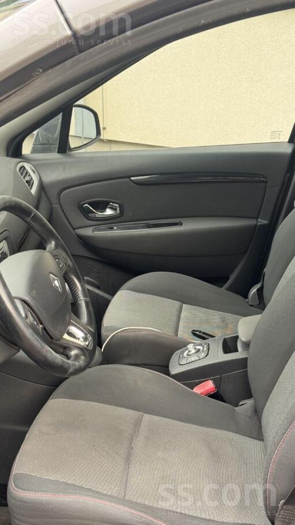 Grey Renault Megane 2013 in Jelgava, with an engine capacity of 1.50 L and mileage of 338 thousand km for 3000 €, photo 10 on AUTOMOTO.COM.LV