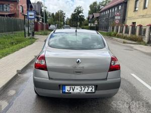 Pelēks Renault Megane 2004 Jelgava, ar dzinēja tilpumu 1.90 L un nobraukumu 272 tūkst. km par 980 €, foto 4 vietnē AUTOMOTO.COM.LV