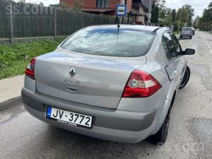 Pelēks Renault Megane 2004 Jelgava, ar dzinēja tilpumu 1.90 L un nobraukumu 272 tūkst. km par 980 €, foto 5 vietnē AUTOMOTO.COM.LV