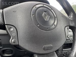 Pelēks Renault Megane 2004 Jelgava, ar dzinēja tilpumu 1.90 L un nobraukumu 272 tūkst. km par 980 €, foto 12 vietnē AUTOMOTO.COM.LV