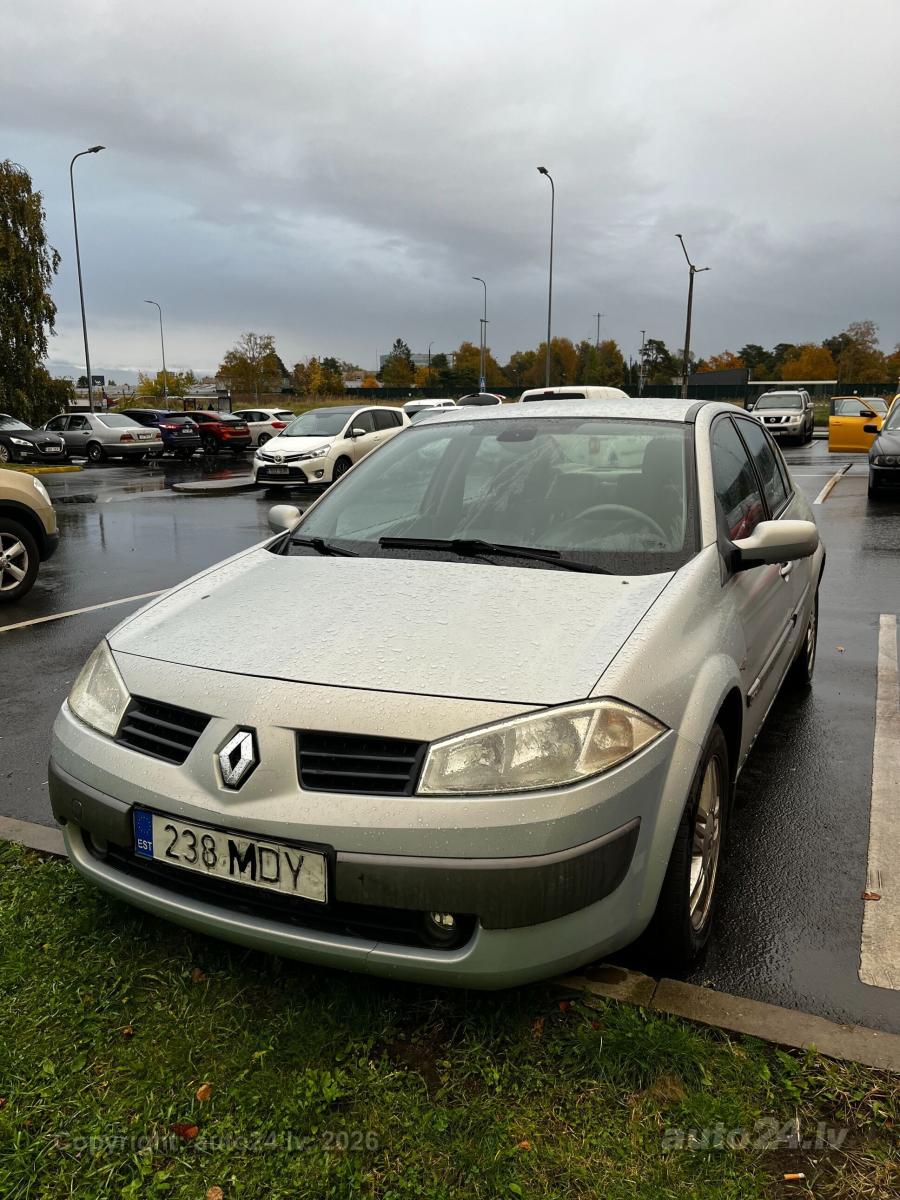 Pelēks Renault Megane 2004 Tallina, ar dzinēja tilpumu 1.60 L un nobraukumu 0 tūkst. km par 1000 €, foto 1 vietnē AUTOMOTO.COM.LV