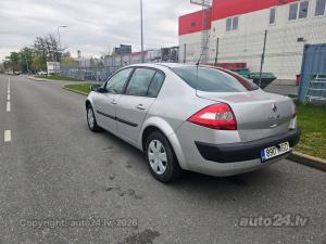 Pelēks Renault Megane 2005 Tallina, ar dzinēja tilpumu 1.60 L un nobraukumu 150 tūkst. km par 2300 €, foto  vietnē AUTOMOTO.COM.LV