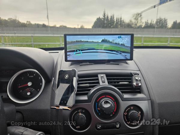 Grey Renault Megane 2005 in Tallinn, with an engine capacity of 1.60 L and mileage of 150 thousand km for 2300 €, photo 6 on AUTOMOTO.COM.LV