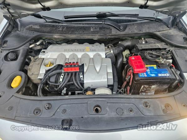 Grey Renault Megane 2005 in Tallinn, with an engine capacity of 1.60 L and mileage of 150 thousand km for 2300 €, photo 9 on AUTOMOTO.COM.LV