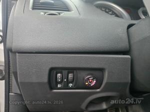 Pelēks Renault Megane 2005 Tallina, ar dzinēja tilpumu 1.60 L un nobraukumu 150 tūkst. km par 2300 €, foto 11 vietnē AUTOMOTO.COM.LV