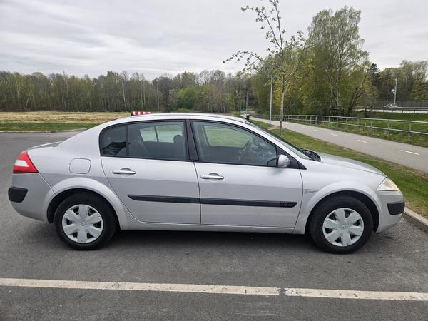 Pelēks Renault Megane 2005 Tallina, ar dzinēja tilpumu 1.60 L un nobraukumu 151 tūkst. km par 2200 €, foto 7 vietnē AUTOMOTO.COM.LV