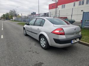 Pelēks Renault Megane 2005 Tallina, ar dzinēja tilpumu 1.60 L un nobraukumu 151 tūkst. km par 2200 €, foto 19 vietnē AUTOMOTO.COM.LV