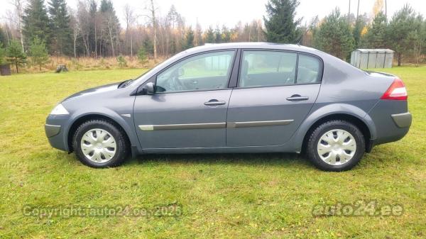 Pelēks Renault Megane 2006 Tallina, ar dzinēja tilpumu 1.60 L un nobraukumu 177 tūkst. km par 1400 €, foto 11 vietnē AUTOMOTO.COM.LV