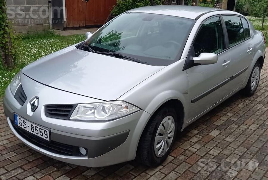 Pelēks Renault Megane 2007 Alūksne, ar dzinēja tilpumu 1.60 L un nobraukumu 240 tūkst. km par 1500 €, foto 1 vietnē AUTOMOTO.COM.LV