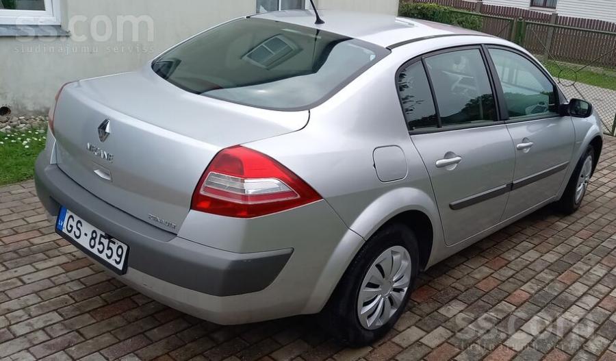 Pelēks Renault Megane 2007 Alūksne, ar dzinēja tilpumu 1.60 L un nobraukumu 240 tūkst. km par 1500 €, foto 4 vietnē AUTOMOTO.COM.LV