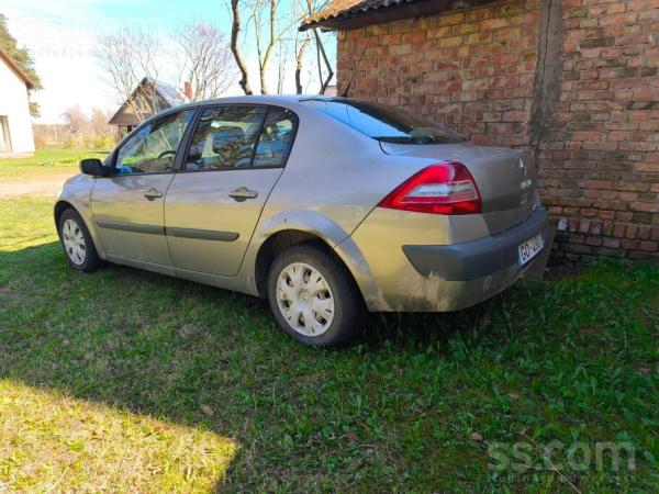 Grey Renault Megane 2007 in Jelgava, with an engine capacity of 1.60 L and mileage of 195 thousand km for 400 €, photo 4 on AUTOMOTO.COM.LV