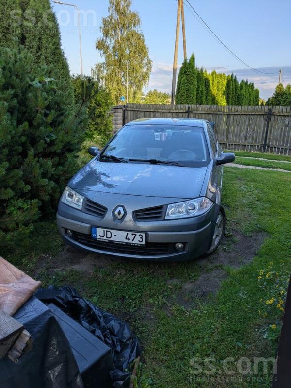 Grey Renault Megane 2010 in Jelgava, with an engine capacity of 1.60 L and mileage of 0 thousand km for 1300 €, photo 1 on AUTOMOTO.COM.LV