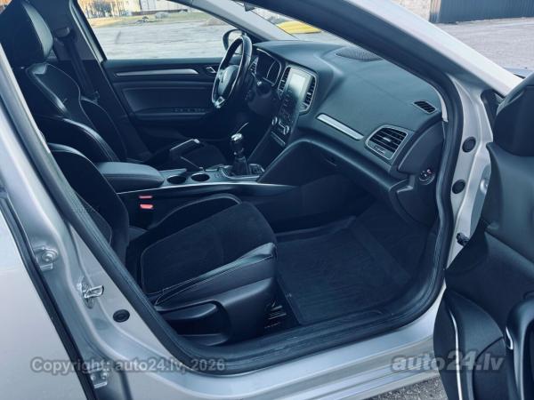 Grey Renault Megane 2018 in Tallinn, with an engine capacity of 1.60 L and mileage of 79 thousand km for 9990 €, photo 11 on AUTOMOTO.COM.LV