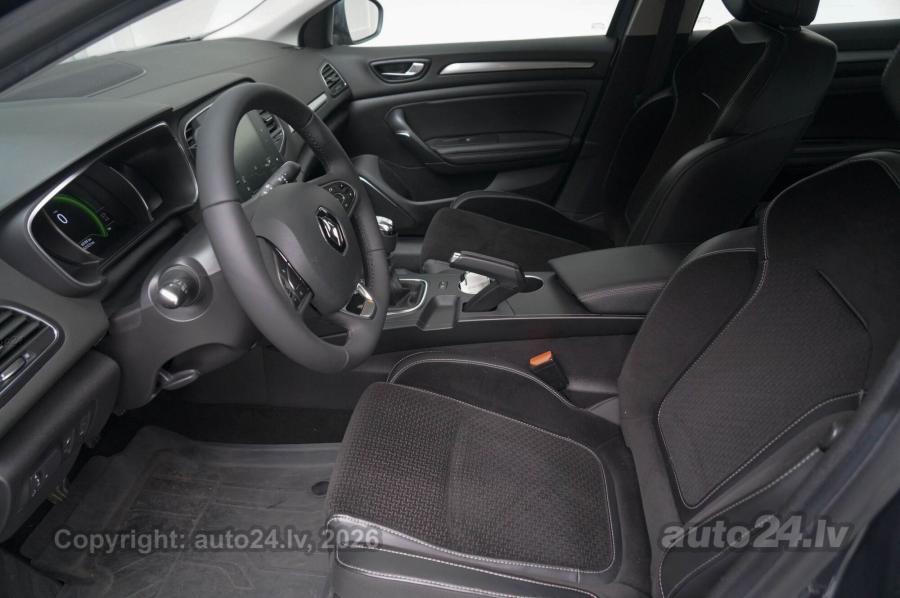 Grey Renault Megane 2019 in Tallinn, with an engine capacity of 1.30 L and mileage of 44 thousand km for 10990 €, photo 8 on AUTOMOTO.COM.LV