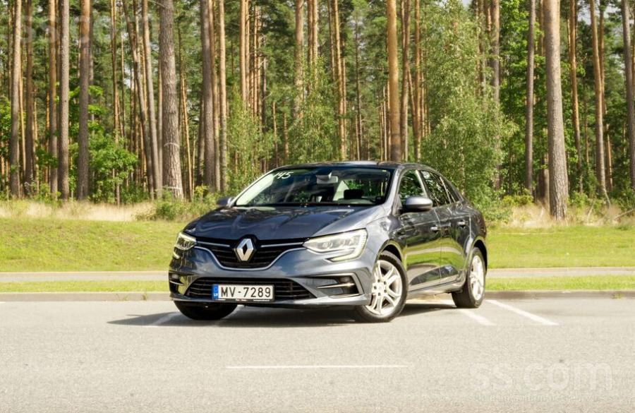 Grey Renault Megane 2021 in Riga, with an engine capacity of 1.50 L and mileage of 238 thousand km for 11990 €, photo 5 on AUTOMOTO.COM.LV