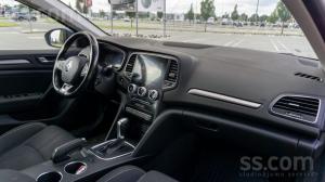 Grey Renault Megane 2021 in Riga, with an engine capacity of 1.50 L and mileage of 238 thousand km for 11990 €, photo 12 on AUTOMOTO.COM.LV