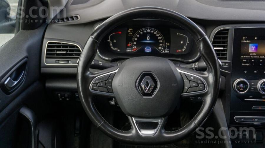 Grey Renault Megane 2021 in Riga, with an engine capacity of 1.50 L and mileage of 238 thousand km for 11990 €, photo 15 on AUTOMOTO.COM.LV