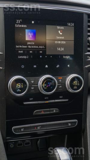 Grey Renault Megane 2021 in Riga, with an engine capacity of 1.50 L and mileage of 238 thousand km for 11990 €, photo 17 on AUTOMOTO.COM.LV
