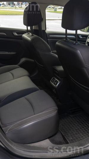 Grey Renault Megane 2021 in Riga, with an engine capacity of 1.50 L and mileage of 238 thousand km for 11990 €, photo 27 on AUTOMOTO.COM.LV