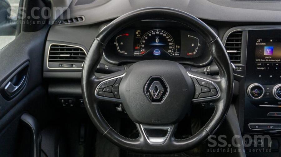 Grey Renault Megane 2021 in Riga, with an engine capacity of 1.50 L and mileage of 238 thousand km for 10590 €, photo 15 on AUTOMOTO.COM.LV
