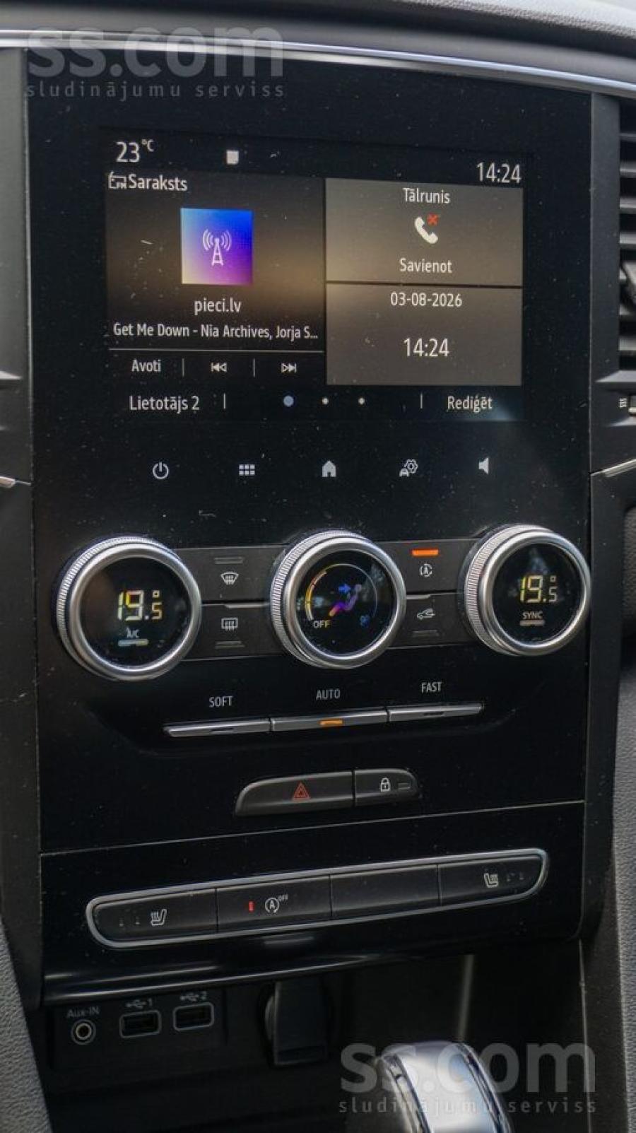Grey Renault Megane 2021 in Riga, with an engine capacity of 1.50 L and mileage of 238 thousand km for 10590 €, photo 17 on AUTOMOTO.COM.LV