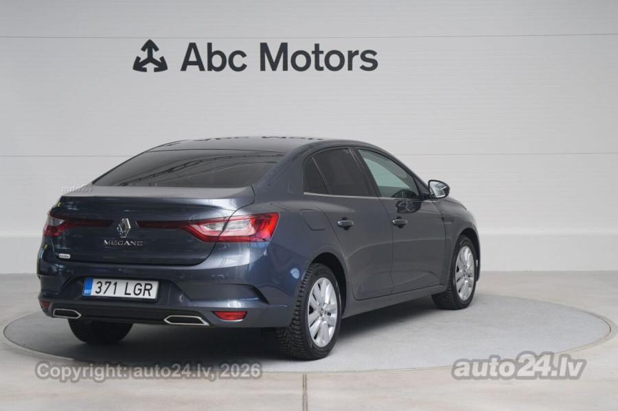 Pelēks Renault Megane 2022 Tallina, ar dzinēja tilpumu 1.00 L un nobraukumu 82 tūkst. km par 12990 €, foto 4 vietnē AUTOMOTO.COM.LV