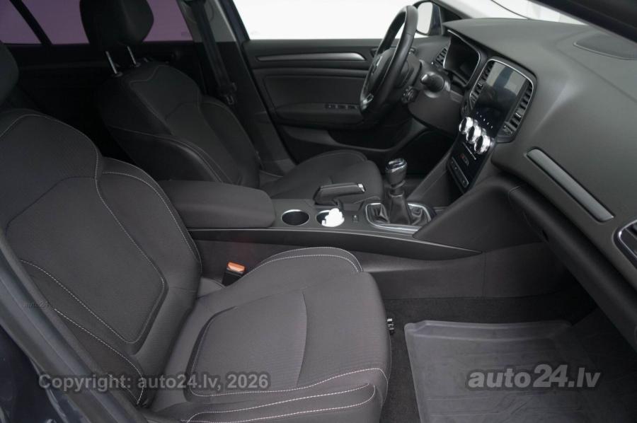 Pelēks Renault Megane 2022 Tallina, ar dzinēja tilpumu 1.30 L un nobraukumu 103 tūkst. km par 12990 €, foto 13 vietnē AUTOMOTO.COM.LV