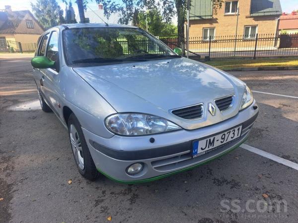Pelēks Renault Megane 2000 Jēkabpils, ar dzinēja tilpumu 1.60 L un nobraukumu 235 tūkst. km par 870 €, foto 8 vietnē AUTOMOTO.COM.LV