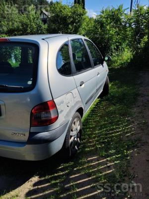 Pelēks Renault Megane 2001 Rīga, ar dzinēja tilpumu 1.60 L un nobraukumu 266 tūkst. km par 1100 €, foto 9 vietnē AUTOMOTO.COM.LV