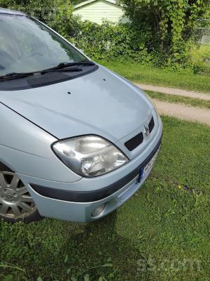 Pelēks Renault Megane 2001 Rīga, ar dzinēja tilpumu 1.60 L un nobraukumu 266 tūkst. km par 1100 €, foto 10 vietnē AUTOMOTO.COM.LV