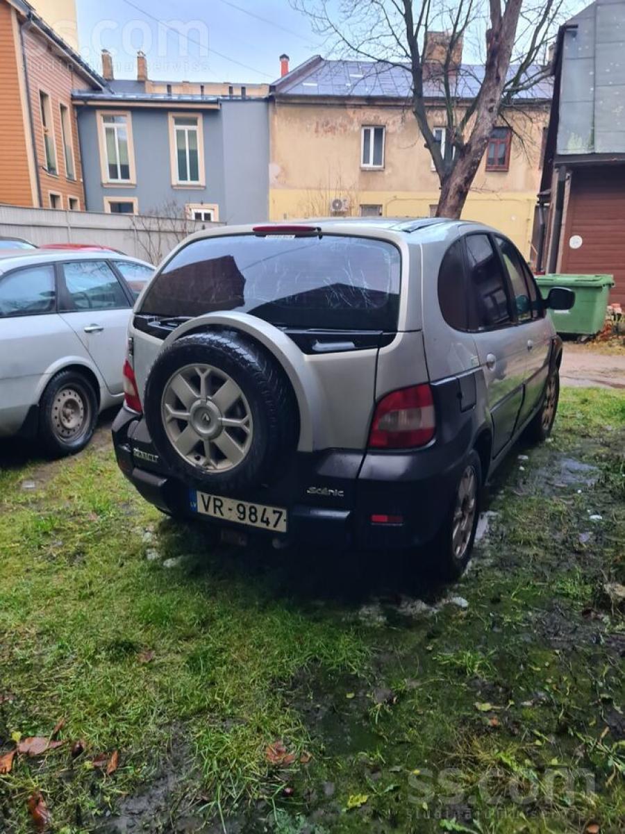 Grey Renault Megane 2003 in Riga, with an engine capacity of 1.90 L and mileage of 249 thousand km for 1100 €, photo 2 on AUTOMOTO.COM.LV