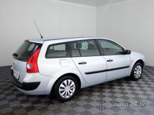 Pelēks Renault Megane 2004 Tallina, ar dzinēja tilpumu 1.40 L un nobraukumu 242 tūkst. km par 999 €, foto 4 vietnē AUTOMOTO.COM.LV