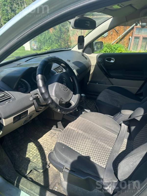 Pelēks Renault Megane 2004 Daugavpils, ar dzinēja tilpumu 1.90 L un nobraukumu 0 tūkst. km par 600 €, foto 2 vietnē AUTOMOTO.COM.LV