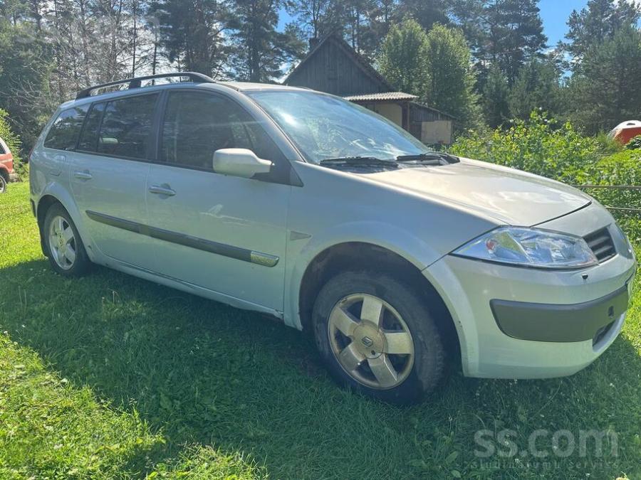 Grey Renault Megane 2004 in Daugavpils, with an engine capacity of 1.90 L and mileage of 0 thousand km for 600 €, photo 6 on AUTOMOTO.COM.LV