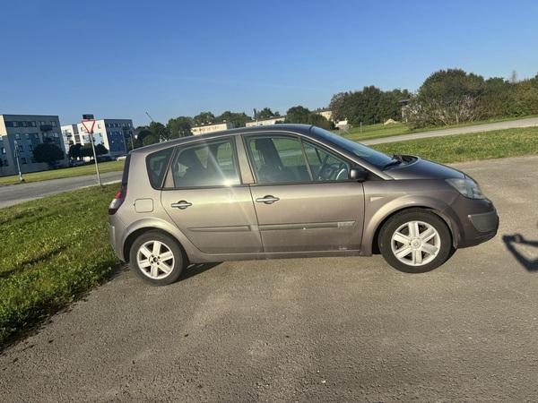 Grey Renault Megane 2005 in Tallinn, with an engine capacity of 0.00 L and mileage of 138 thousand km for 500 €, photo 3 on AUTOMOTO.COM.LV