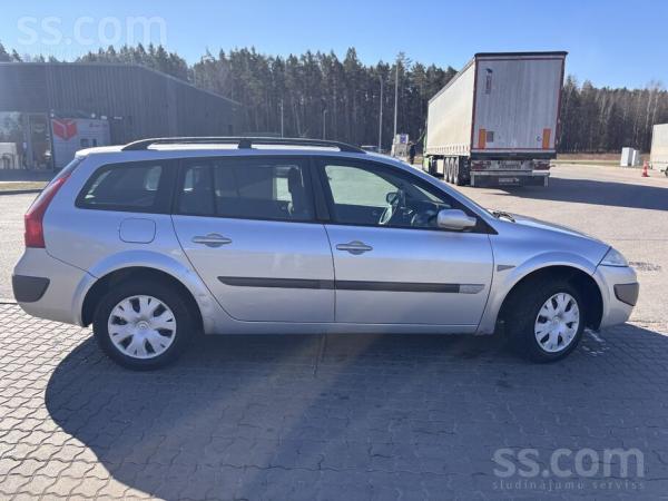 Pelēks Renault Megane 2006 Rīga, ar dzinēja tilpumu 1.50 L un nobraukumu 290 tūkst. km par 1199 €, foto 4 vietnē AUTOMOTO.COM.LV