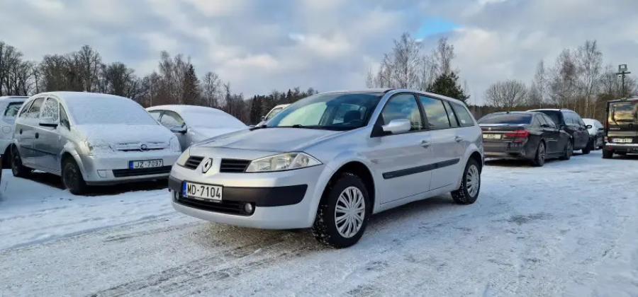 Pelēks Renault Megane 2006 Valmiera, ar dzinēja tilpumu 1.60 L un nobraukumu 301 tūkst. km par 1200 €, foto 7 vietnē AUTOMOTO.COM.LV