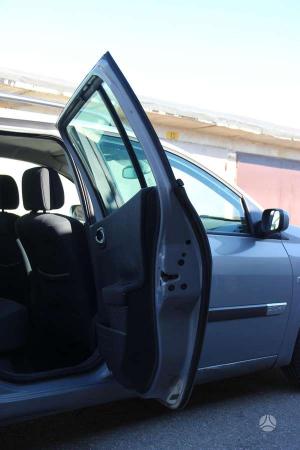 Pelēks Renault Megane 2006 Kauņa, ar dzinēja tilpumu 2.00 L un nobraukumu 260 tūkst. km par 1300 €, foto 17 vietnē AUTOMOTO.COM.LV