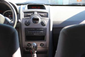 Pelēks Renault Megane 2006 Kauņa, ar dzinēja tilpumu 2.00 L un nobraukumu 260 tūkst. km par 1300 €, foto 23 vietnē AUTOMOTO.COM.LV