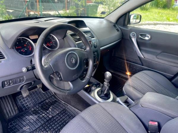 Pelēks Renault Megane 2007 Rīga, ar dzinēja tilpumu 1.50 L un nobraukumu 0 tūkst. km par 1950 €, foto 7 vietnē AUTOMOTO.COM.LV