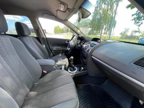 Pelēks Renault Megane 2007 Rīga, ar dzinēja tilpumu 1.50 L un nobraukumu 0 tūkst. km par 1950 €, foto 8 vietnē AUTOMOTO.COM.LV
