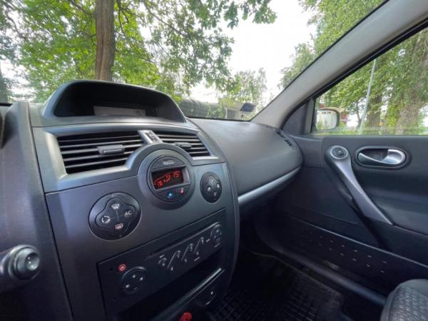 Pelēks Renault Megane 2007 Rīga, ar dzinēja tilpumu 1.50 L un nobraukumu 0 tūkst. km par 1950 €, foto 10 vietnē AUTOMOTO.COM.LV