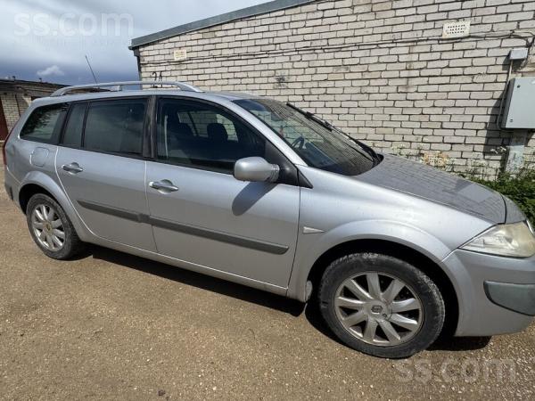 Grey Renault Megane 2007 in Riga, with an engine capacity of 1.90 L and mileage of 240 thousand km for 800 €, photo 3 on AUTOMOTO.COM.LV