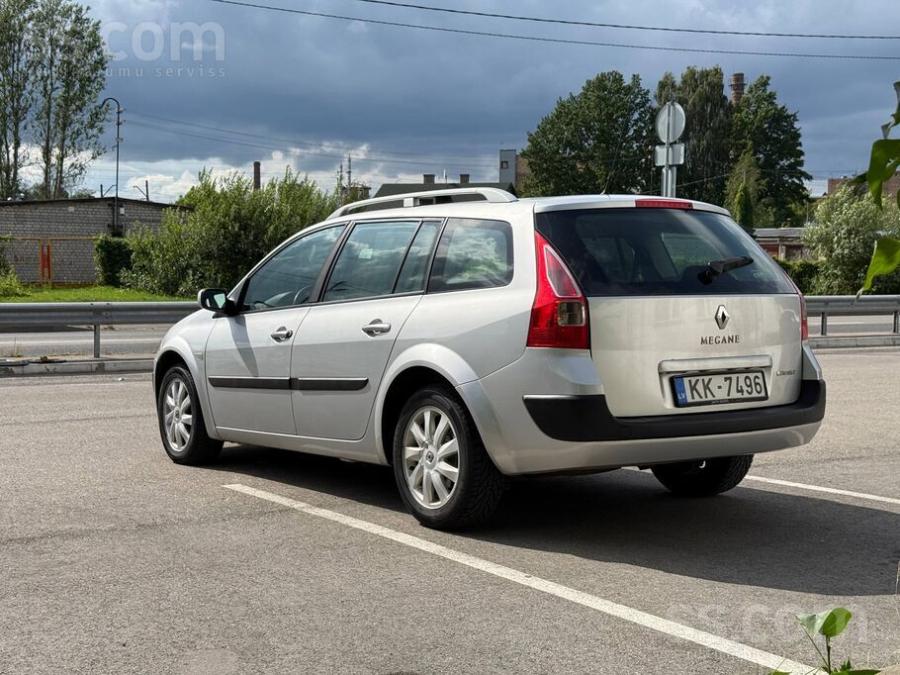 Grey Renault Megane 2007 in Riga, with an engine capacity of 1.90 L and mileage of 230 thousand km for 1290 €, photo 3 on AUTOMOTO.COM.LV