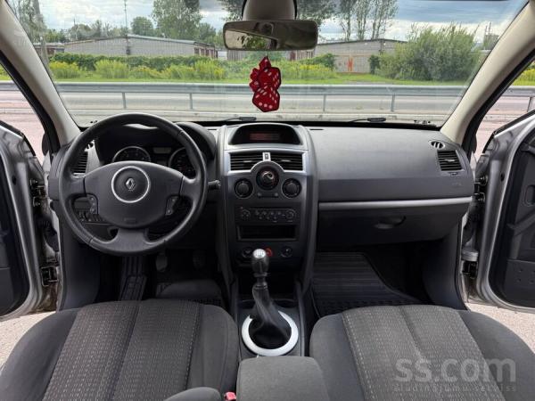 Grey Renault Megane 2007 in Riga, with an engine capacity of 1.90 L and mileage of 230 thousand km for 1290 €, photo 6 on AUTOMOTO.COM.LV