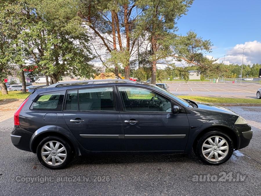 Pelēks Renault Megane 2007 Rapla, ar dzinēja tilpumu 1.90 L un nobraukumu 0 tūkst. km par 1400 €, foto 6 vietnē AUTOMOTO.COM.LV