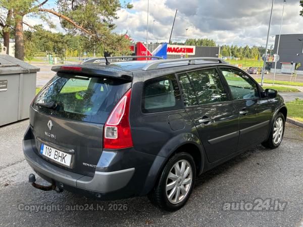 Pelēks Renault Megane 2007 Rapla, ar dzinēja tilpumu 1.90 L un nobraukumu 0 tūkst. km par 1400 €, foto 6 vietnē AUTOMOTO.COM.LV