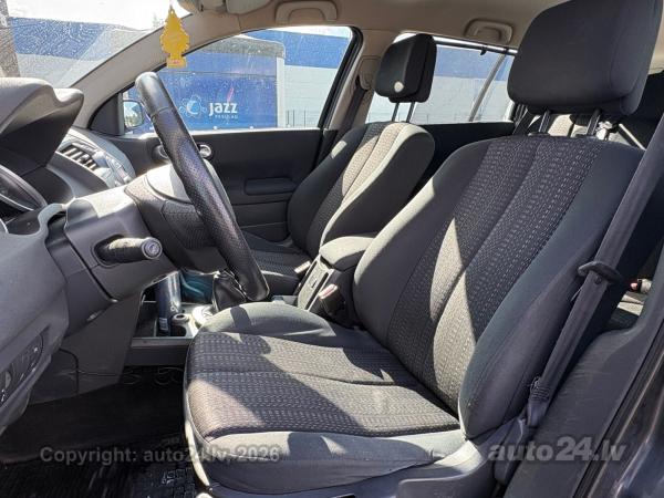 Pelēks Renault Megane 2007 Rapla, ar dzinēja tilpumu 1.90 L un nobraukumu 0 tūkst. km par 1400 €, foto 9 vietnē AUTOMOTO.COM.LV